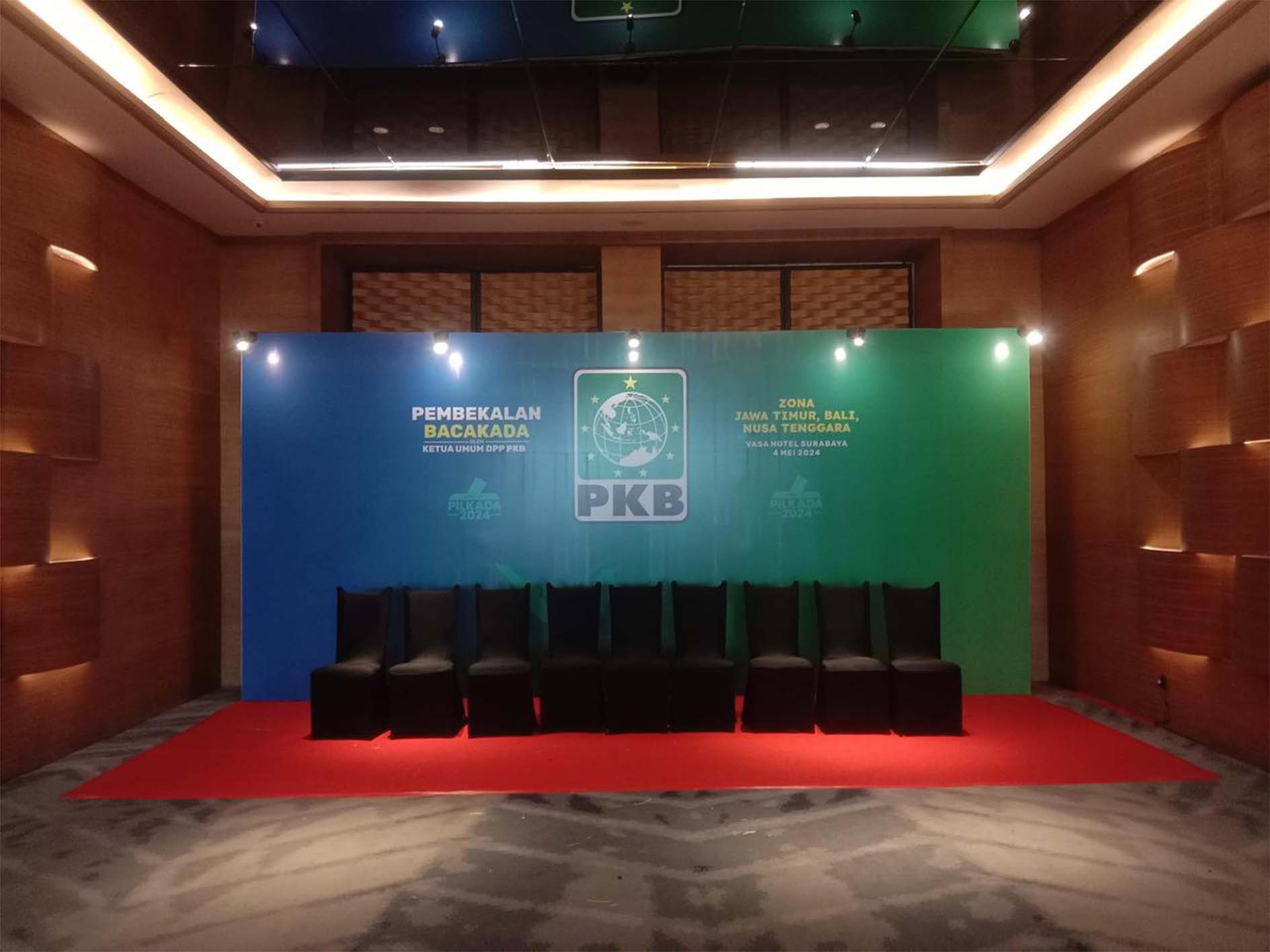 SEWA BACKDROP EVENT | JASA BACKDROP SURABAYA